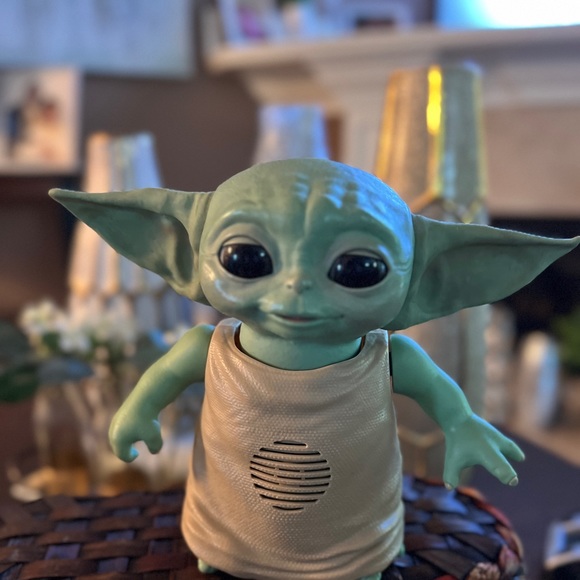 Hasbro | Toys | Hasbro 220 Mandalorian Child Animated Action Toy 7 ...